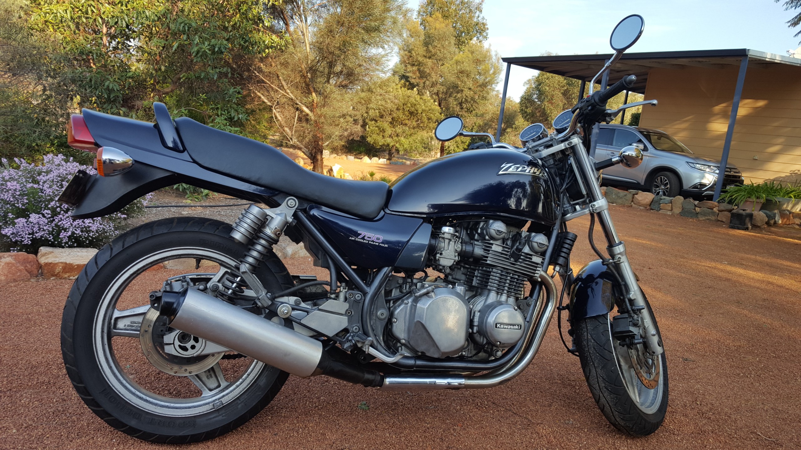 1991 KAWASAKI ZR750 (ZEPHYR) ROAD - JBW5037531 - JUST BIKES